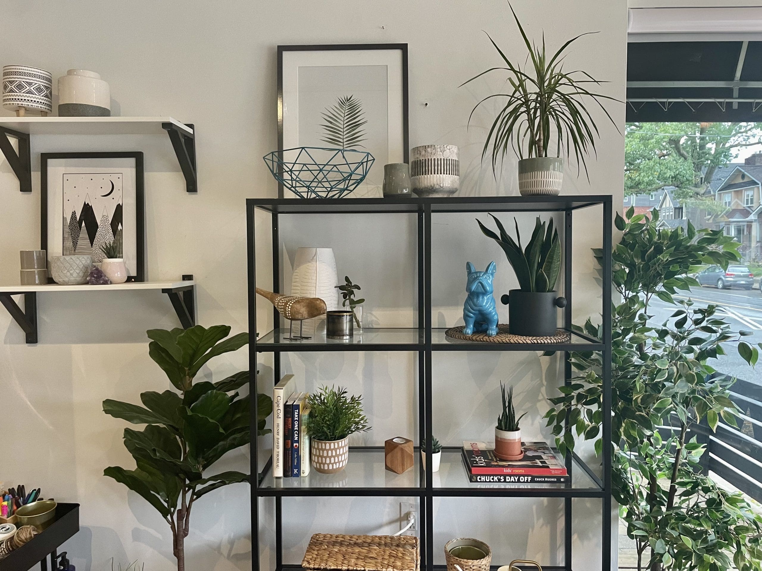 Home Staging Tips | How To Stage A Shelf Like A Pro!